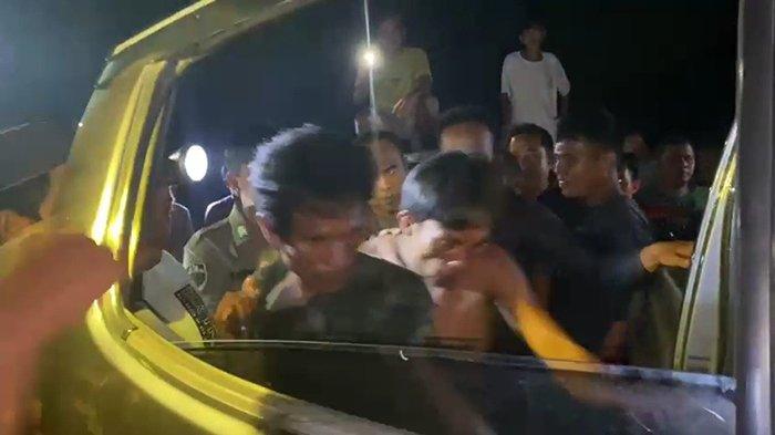 2 Pria Kedapatan Curi TBS Sawit di Kebun Warga Tebing Bangka Barat ...