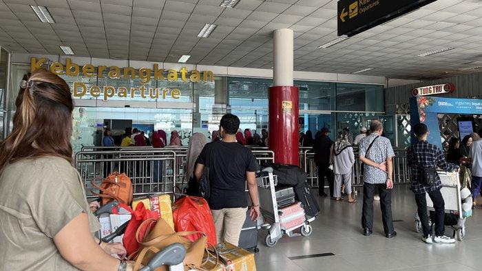 Penumpang di Bandara Depati Amir Pangkalpinang Naik saat Nataru 2025, Jumlah Penerbangan Turun ...