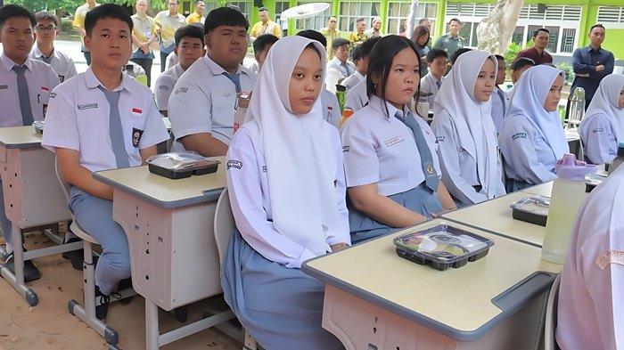 PLN Babel Dukung Keberhasilan Program Makan Bergizi Gratis di SMADA ...