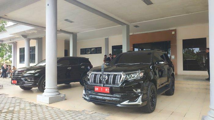 Bupati Belitung Pilih Pakai Mobil Pribadi daripada Beli Kendaraan Dinas, Ini Alasannya ...