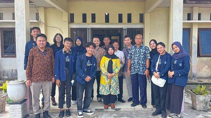 Tim KKN-T IPB University Kenalkan Aplikasi Digitani di Desa Wisata ...