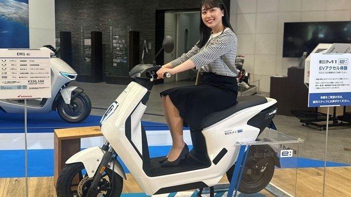 Update Harga Motor Listrik Agustus 2024, Honda Siapkan Motor Listrik ...