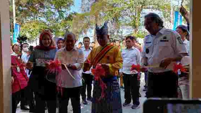 Resmikan Amenitas Pasir Padi, Maulan Aklil: Percantik Kawasan Wisata ...
