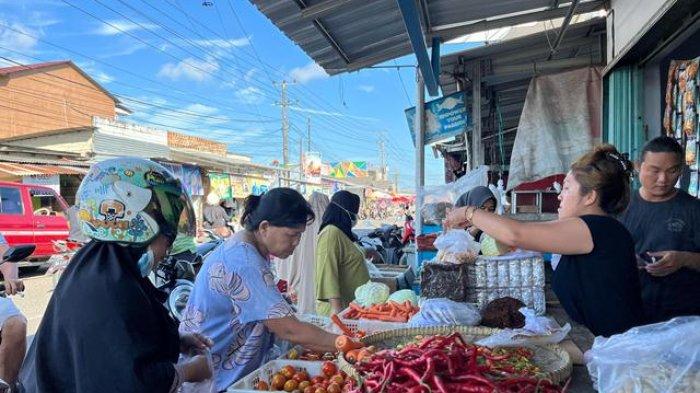 Stok Cabai Merah Melimpah usai Lebaran 2024, Harga Cabai di Pangkalpinang Turun Drastis ...