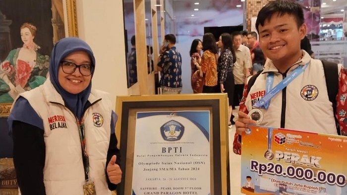 Kisah Obel Otsman Syabana Siswa SMAN 1 Manggar Belitung Timur, Kado ...