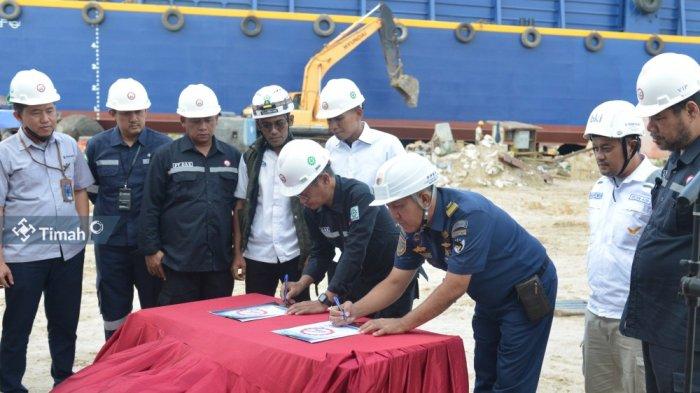 PT DAK Luncurkan Tongkang Pesanan PT Bukit Prima Bahari - Posbelitung.co