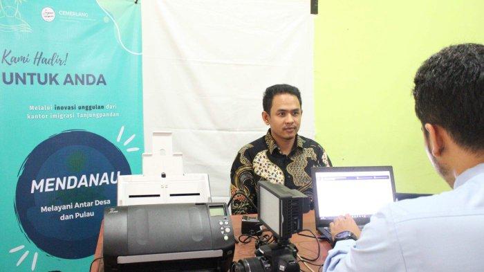 Layanan Kantor Imigrasi Buka Inovasi Mendanau, Kemudahan Bikin Paspor Kolektif - Posbelitung.co