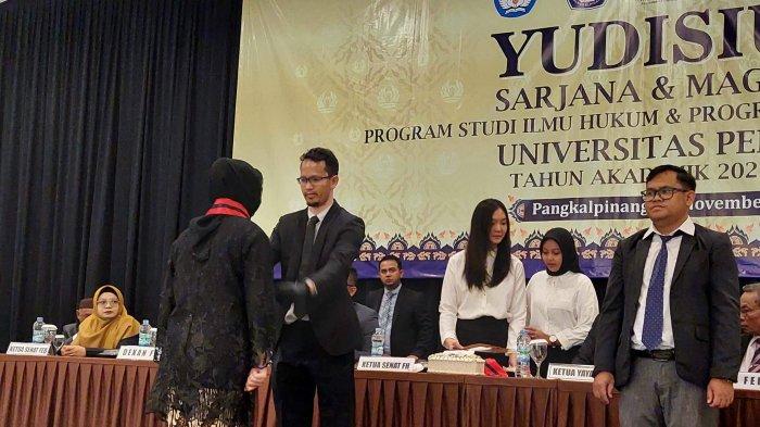 Rektor Berpesan Alumni Pertiba Jaga Gelar Sarjana,179 Lulusan Sarjana dan Magister Diyudisium ...
