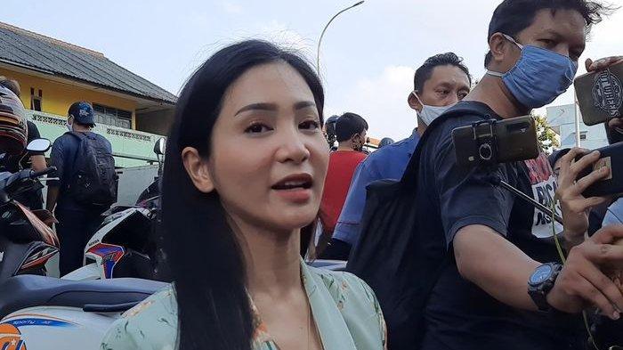 Bunga Zainal Fotonya Dibilang Mirip Artis Esek-esek Korea, Kurang Ajar Sampai Dikasih Foto ini ...