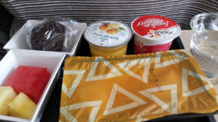 Intip Cara Makanan di Pesawat Dimasak hingga Dihidangkan ke Penumpang ...