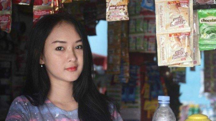 Ini Profil Intan Rose, Penjaga Warung Kopi yang Fotonya Viral karena Mirip Anya Geraldine ...