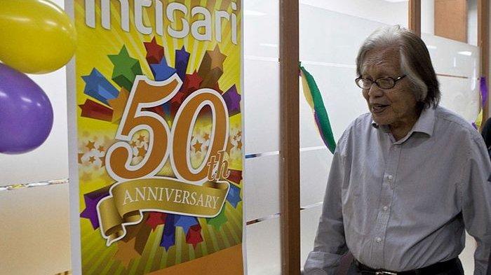 Jakob Oetama Raih Penghargaan Achmad Bakrie Sebagai Tokoh Jurnalisme ...