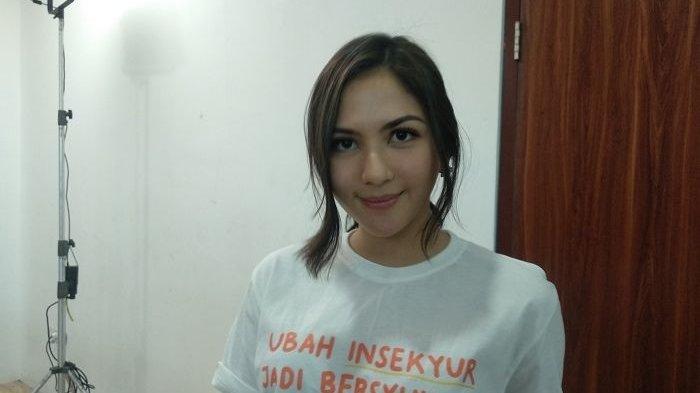 Berperan dalam Film Invalidite, Jessica Mila Kesulitan Menggunakan ...