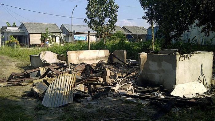 Rumah Terbakar, Sunardi Merugi Rp 70 Juta - Posbelitung.co