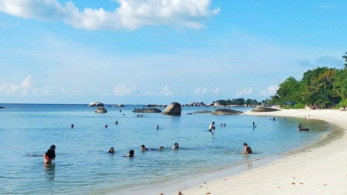 Pantai Terbaik di Belitung yang Wajib Dikunjungi, Pesonanya Tak Kalah ...