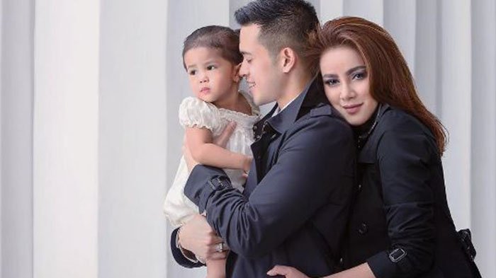 Suami Ingin Anak Cowok, Olla Ramlan : Sikat Terus - Posbelitung.co