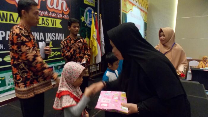 Sekolah Bina Insani Tanjungpandan Wisuda 47 Tahfidz Al Quran - Posbelitung.co