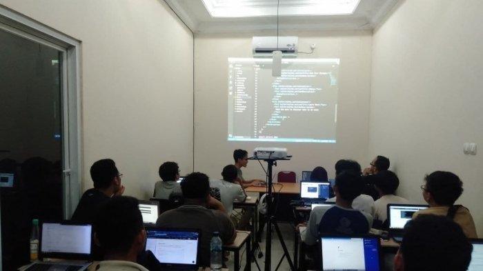 Profesi Coding di Indonesia Masih Minim, Karier Menjanjikan Gajinya ...