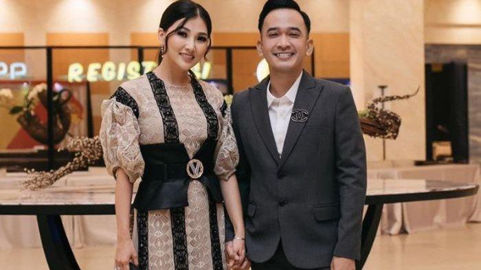 Sarwendah Pernah Jadi Pelayan Restoran,4 Kali Ruben 'Nembak' Sang Istri ...