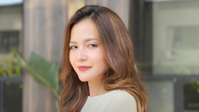 BIODATA Voke Victoria, Berawal dari Model, Karir Melejit saat Terjun ke ...