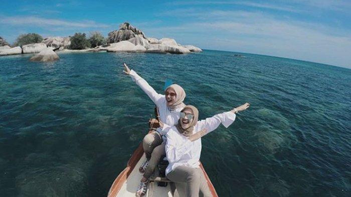MELONGOK Pesona Batu Garuda di Pantai Tanjung Kelayang Belitung, Batu ...