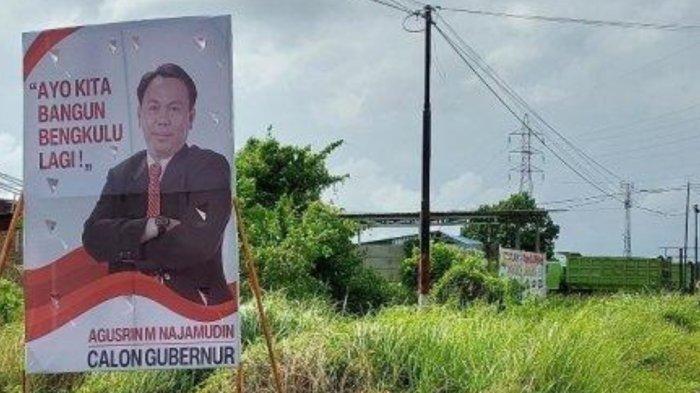 Kata Keluarga Marak Baliho Mantan Gubernur Agusrin Kembali Calon ... Kata Keluarga Marak Baliho Mantan Gubernur Agusrin Kembali Calon ...