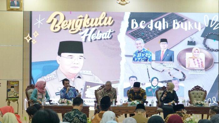 Keberadaan Buku Bengkulu Hebat, Melawan Stigma Negatif Tentang Bengkulu ...