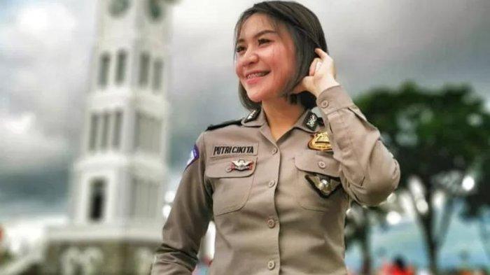 Instagram Brigadir Putri Sirty Cikita Ramai Dihujat, Polwan Viral Dijuluki Duta Sopan Indonesia ...