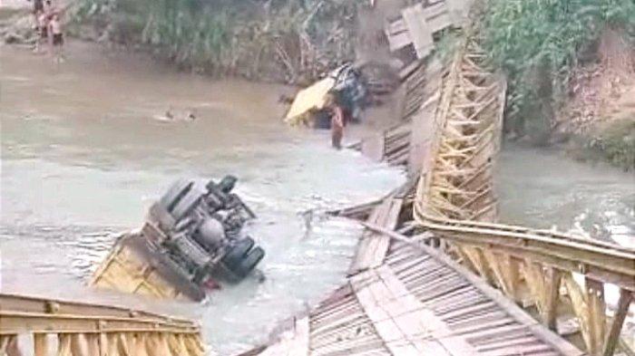 BREAKING NEWS: Jembatan Gantung di Bengkulu Tengah Putus, Dua Truk Terjun ke Sungai ...