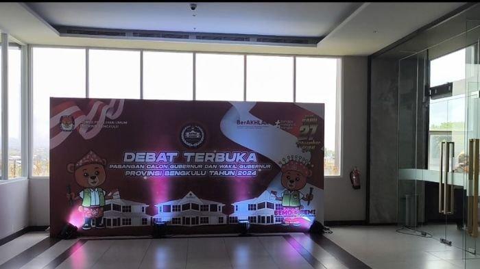 Foto: Lokasi Jelang Debat Pilgub Bengkulu 2024, Helmi-Mian Vs Rohidin ...