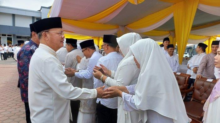 Gubernur Rohidin Ingatkan OPD Untuk Cek Kehadiran Pegawai di Hari Pertama Kerja Pasca Libur ...