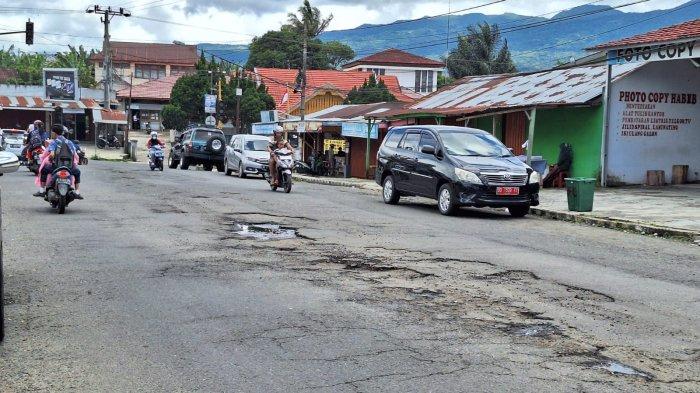Kondisi Jalan Wilayah Perkantoran Rejang Lebong, Berada di Pusat Kota ...