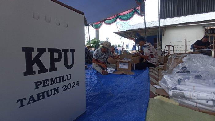 KPU Mukomuko: Pemilih Dilarang Membawa Handphone saat ke Bilik Suara Pemilu 2024 ...