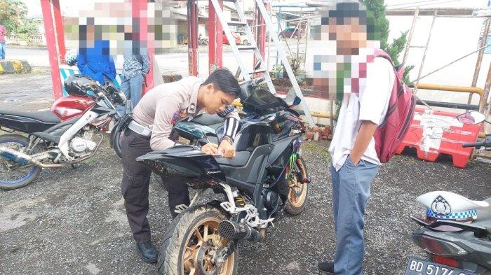 Puluhan Kendaraan Terjaring Operasi Zebra Nala 2024 di Kepahiang Bengkulu, Didominasi Motor ...