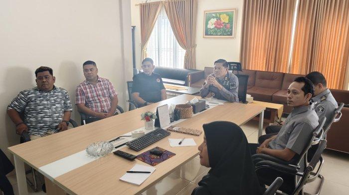 Kepala Kantor Imigrasi Bengkulu Ikuti Sosialisasi Pengawasan dan ...