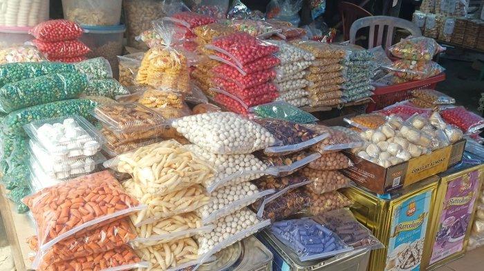 Pasar Panorama Bengkulu Mulai Dibanjiri Pedagang Kue Kering, Berikut Harga Termurah dan Termahal ...