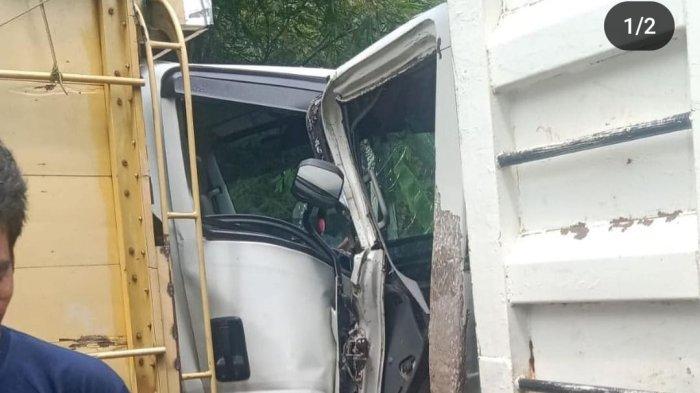 Dua Truk Tabrakan di Jalan Lintas Curup-Lubuklinggau, Arus Lalu Lintas Macet - Tribunbengkulu.com