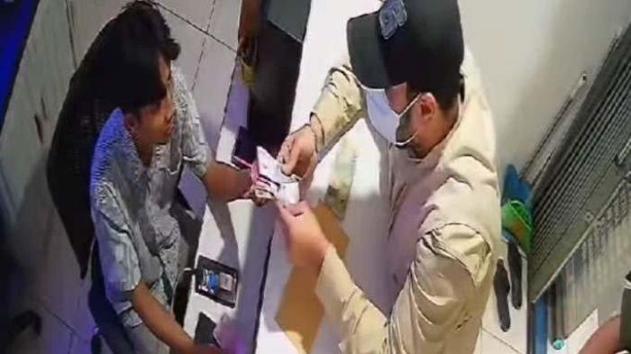 MODUS WNA Tipu Agen Tarik Tunai di Bogor hingga Rampas Uang Jutaan, Mirip Trik Sulap ...