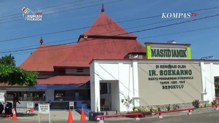 Masjid Jamik Bengkulu Dirancang Presiden Soekarno saat Pengasingan di Bengkulu - Tribunbengkulu.com