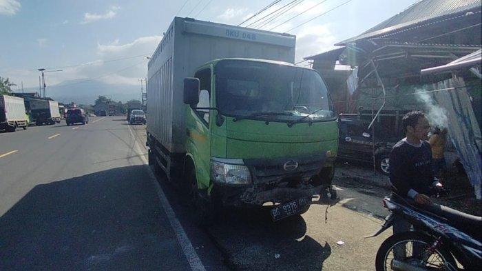 Cerita Sopir Mobil Box Tabrak Rumah dan Toyota Rush Milik Warga ...