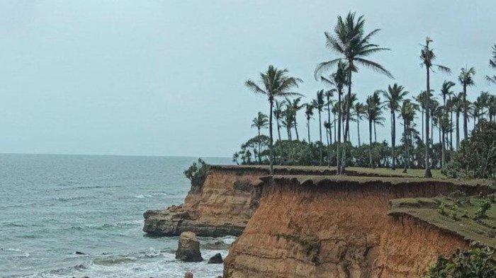 Pantai Nangai di Bengkulu Utara, Wisata yang Masih Alami & Sepi ...