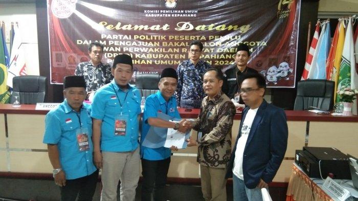 Daftar Nama Caleg Gelora untuk DPRD Kepahiang di Pemilu 2024, Targetkan 4 Kursi - Tribunbengkulu.com