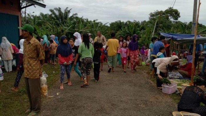 Pasar Mingguan di Seluma Bengkulu Sepi Pengunjung, Pedagang Ngaku ...