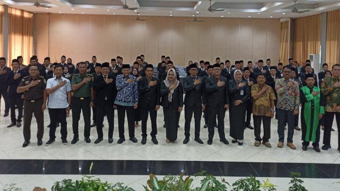 55 PPK di Bengkulu Tengah Siap Bekerja Sukseskan Pilkada 2024, Terima Gaji Rp 2,2 jt per Bulan ...