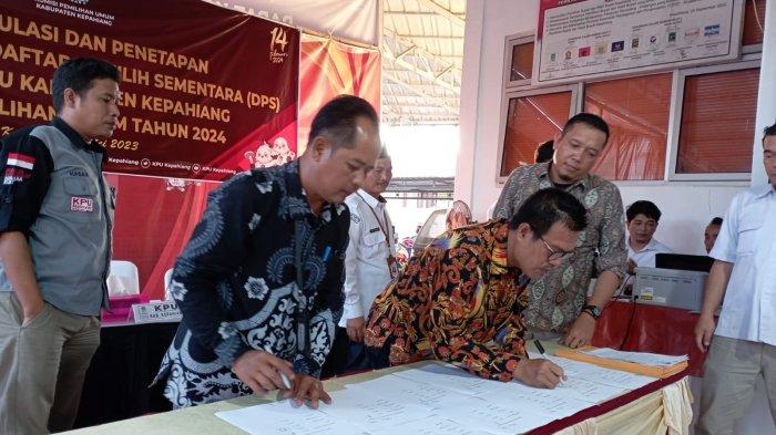 Hasil Pleno, KPU Kepahiang Beberkan Hasil DPS, ada 331 Jumlah Pemilih Baru - Tribunbengkulu.com