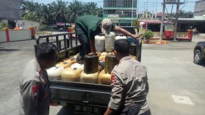 Dua Penimbun BBM Subsidi di Bengkulu Utara Diringkus, 1.4 Ton Solar dan Pertalite Disita Polisi ...
