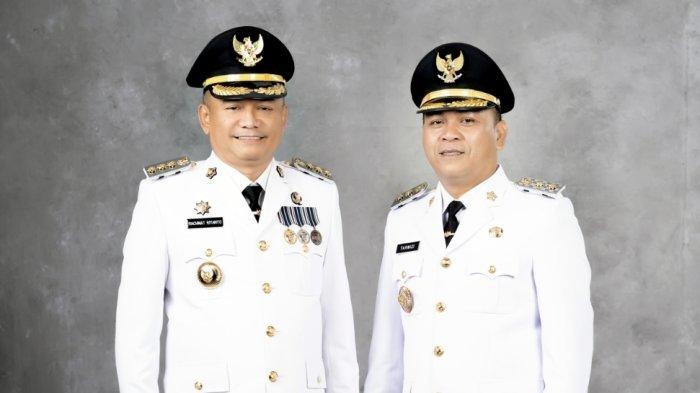 SAH! Rachmat Riyanto-Tarmizi Bupati dan Wakil Bupati Bengkulu Tengah - Tribunbengkulu.com
