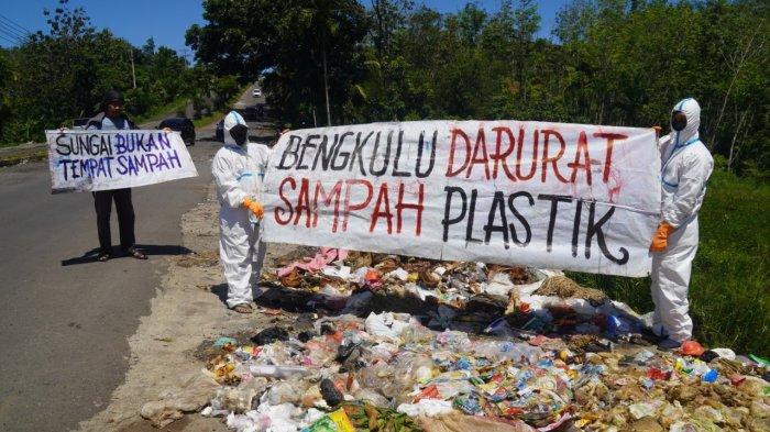 Aksi Bengkulu Darurat Sampah Plastik: Desak Pemkot Bengkulu Tangani Sampah - Tribunbengkulu.com