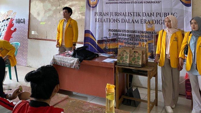 Mahasiswa Universitas Dehasen Bengkulu Sosialisasi Peran Jurnalistik ...
