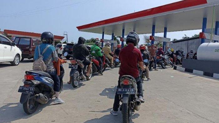 Antrean Pertalite Mengular di Sejumlah SPBU di Bengkulu, Begini Penjelasan Pertamina ...